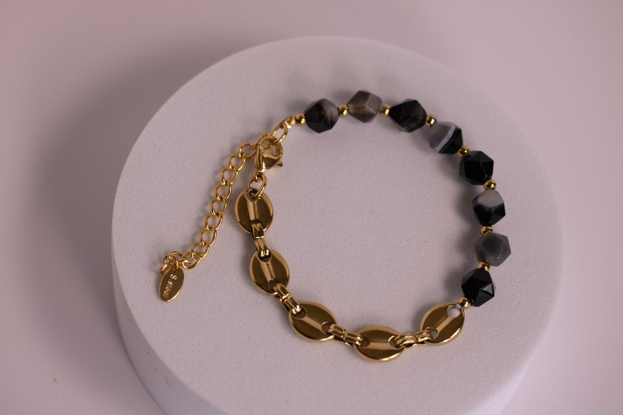 Midnight Current Bracelet – Shell + Stone